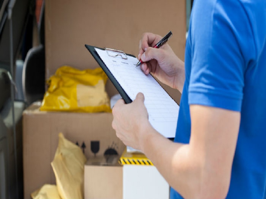 Same day delivery courier service Gatwick Crawley Brighton